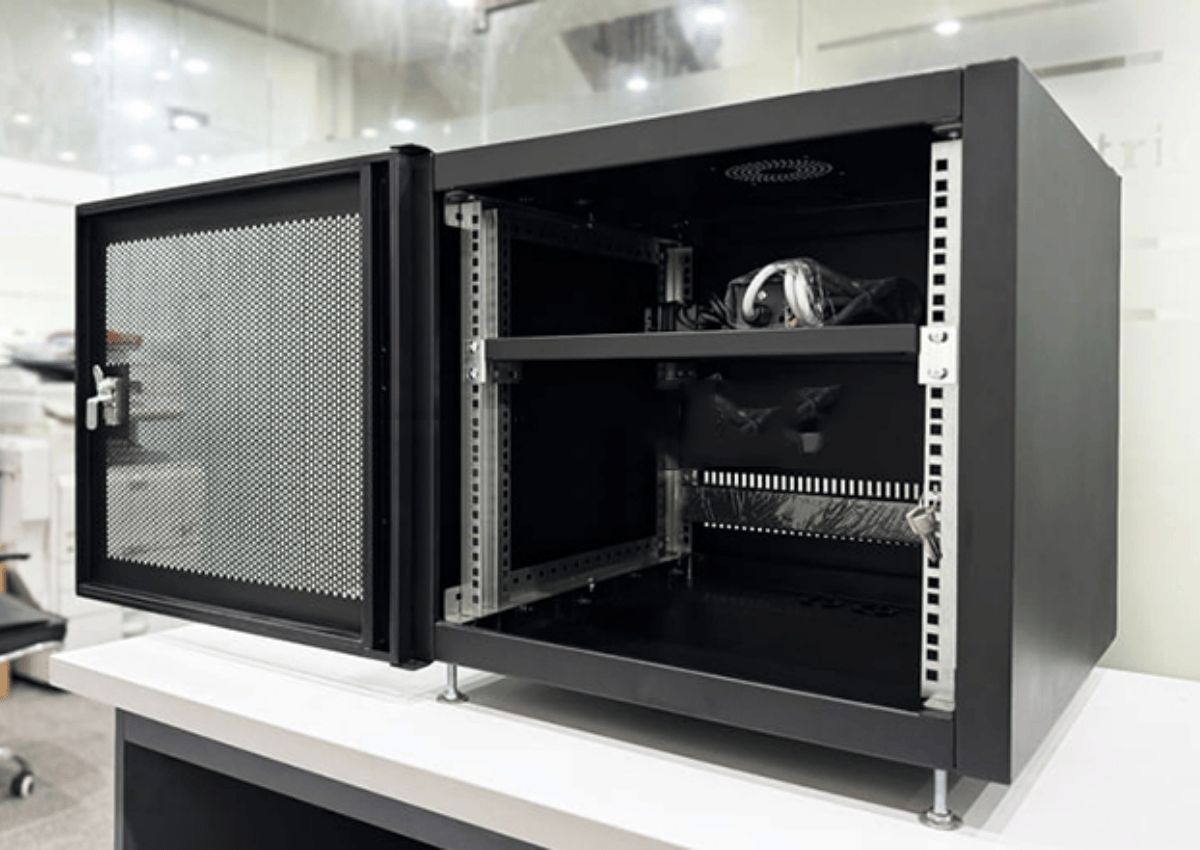 Báo giá tủ rack 10U, 15U, 27U cho nhu cầu khác nhau - Tân Quốc Hùng ...